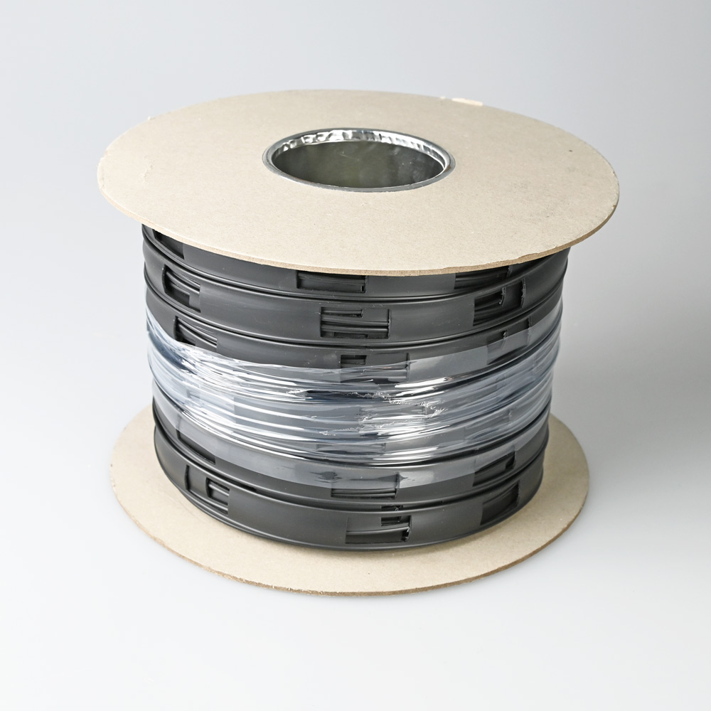 Antenna Ladder Cable | 300 Ohm Slotted Ribbon | Black | THUNDERPOLE